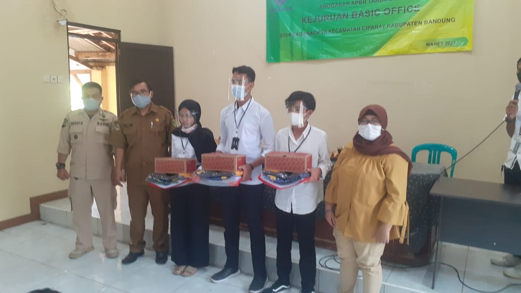 PELATIHAN KOMPUTER (BASIC OFFICE) DESA SAGARACIPTA TAHUN 2021 - Desa ...